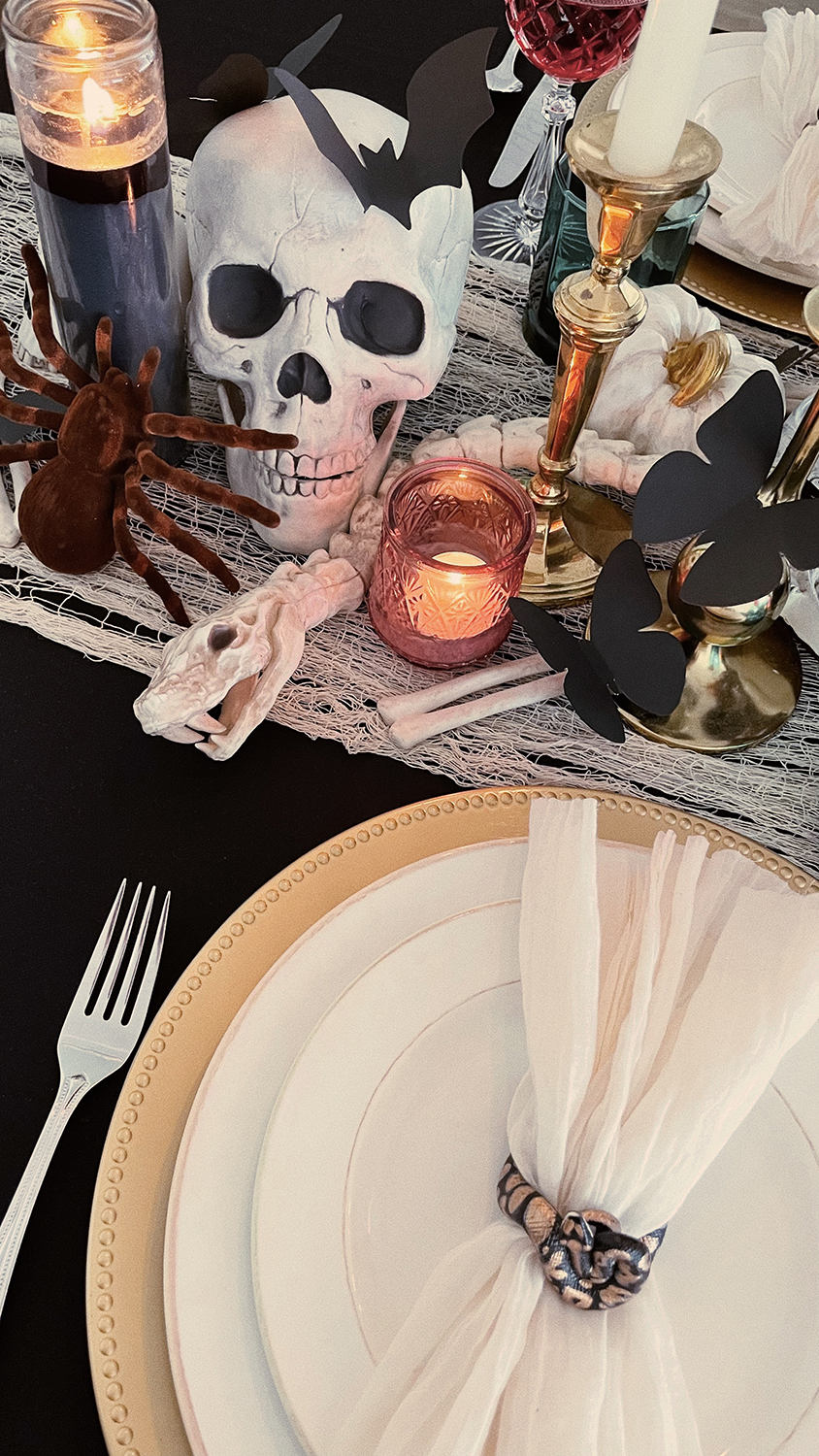Spooky Chic Halloween Tablescape - Laura Jade Prado