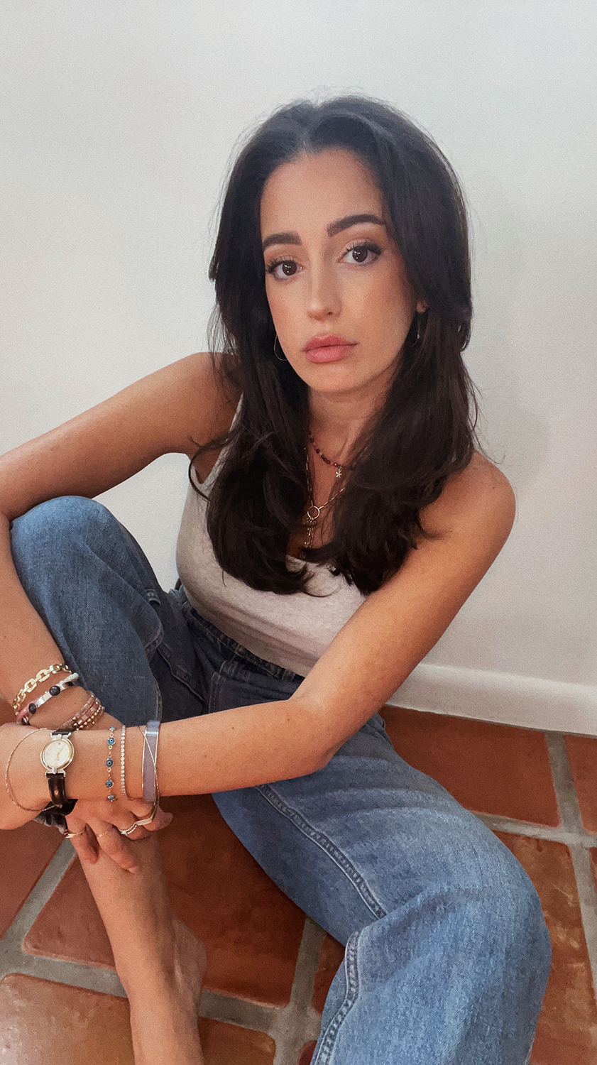 Self Portrait Series | January 2023 - Laura Jade Prado