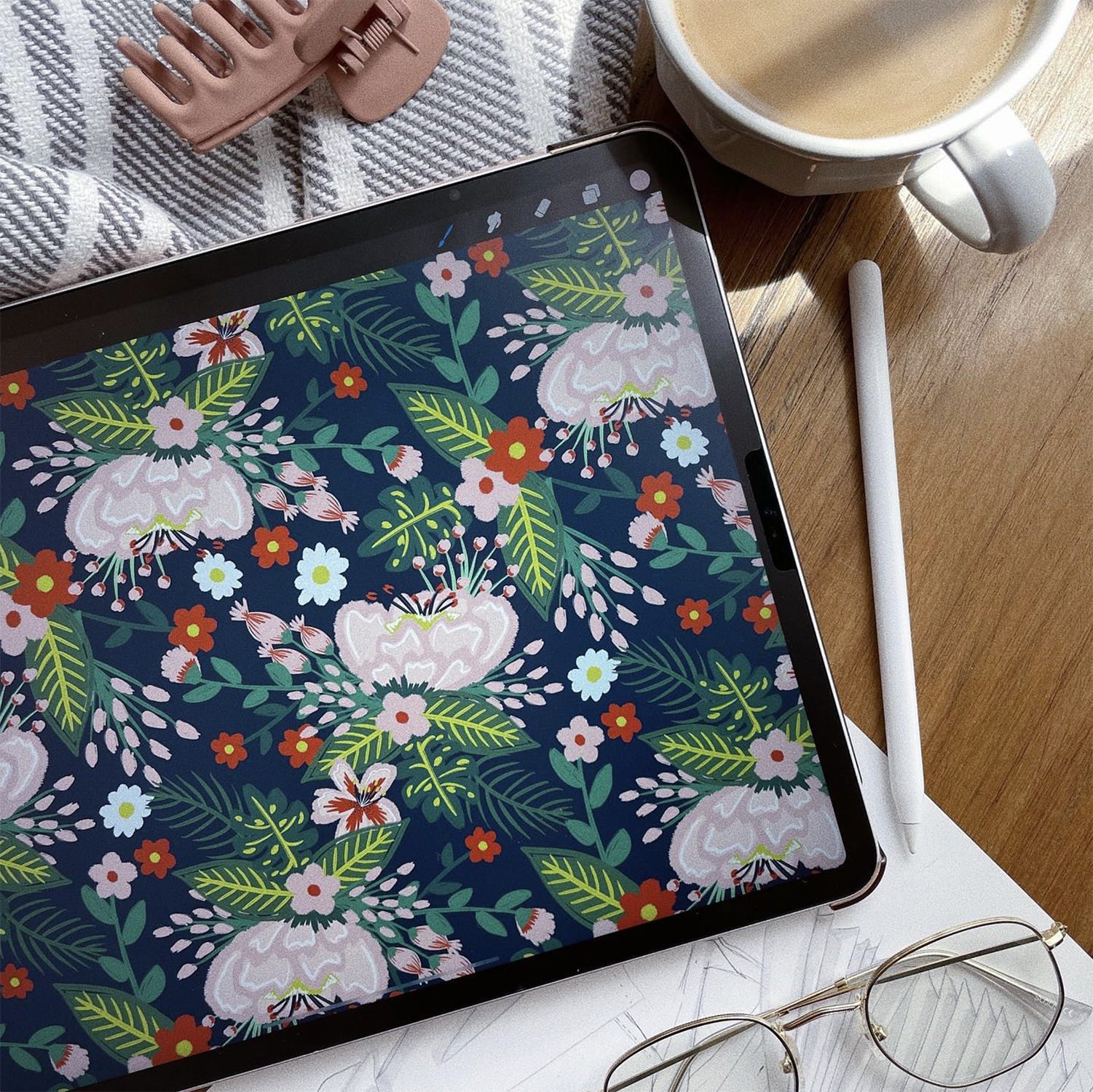 20 Passive Income Ideas For Creatives - Laura Jade Prado