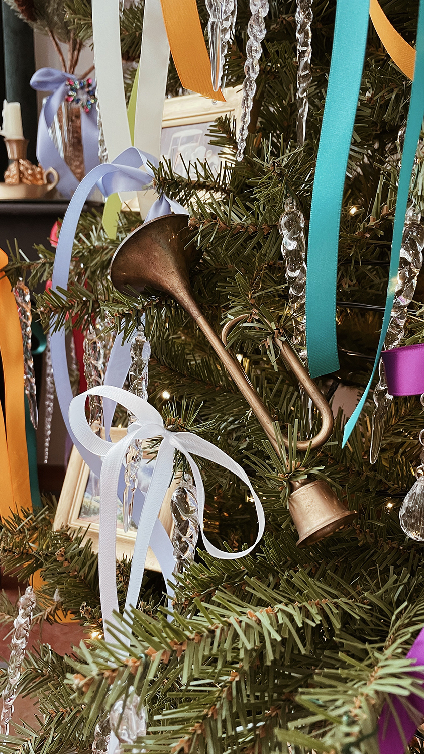 Christmas Tree Decor | Music & Art Theme - Laura Jade Prado