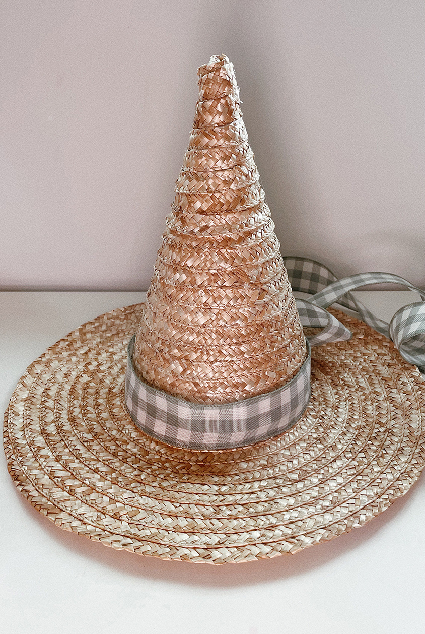 DIY Cottagecore Straw Witch Hat | Renaissance Festival - Laura Jade Prado