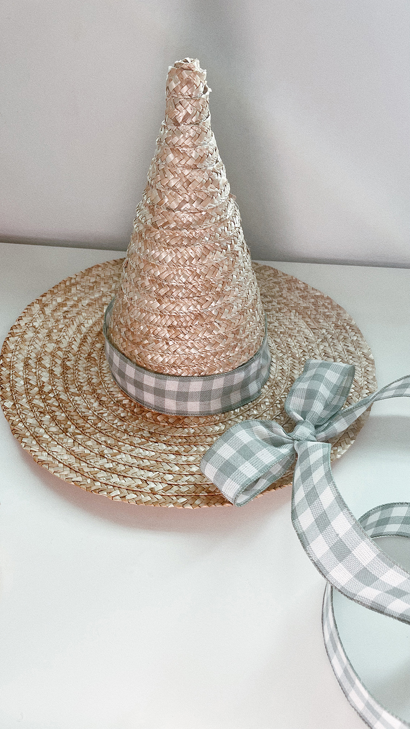 DIY Cottagecore Straw Witch Hat | Renaissance Festival - Laura Jade Prado