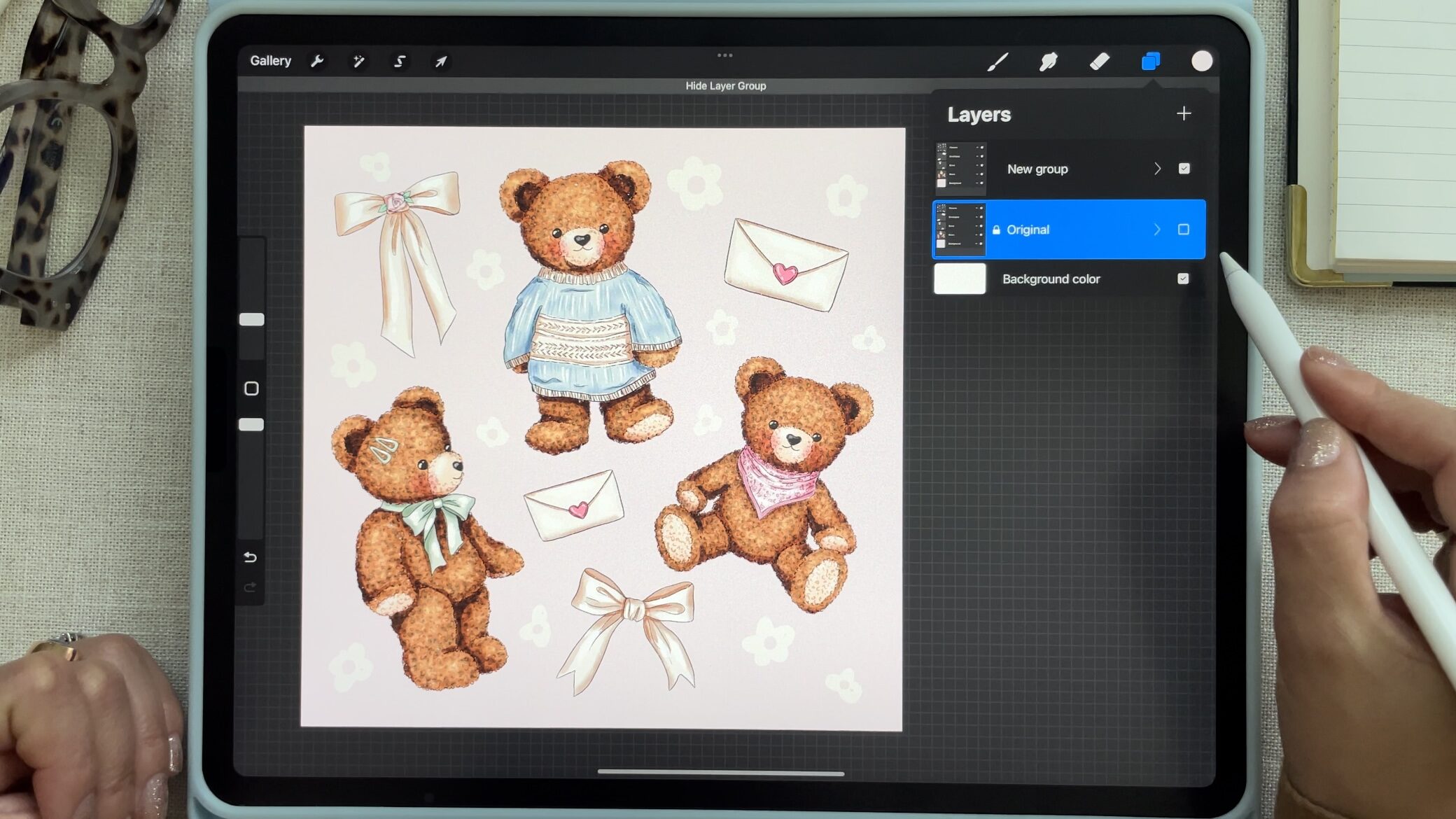 How To Create a Seamless Pattern in Procreate App - Laura Jade Prado