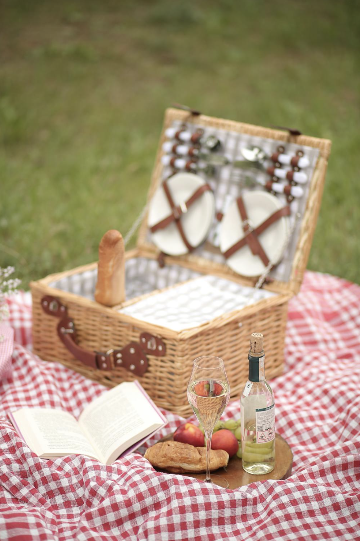 10 Fun and Inexpensive Solo Date Night Ideas - Laura Jade Prado