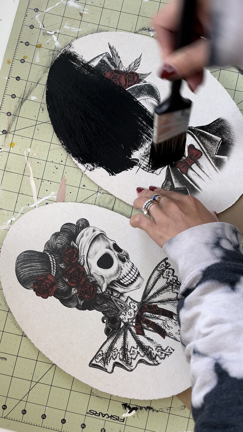 DIY Halloween Frames | Moody Skeleton & Snake Decor - Laura Jade Prado