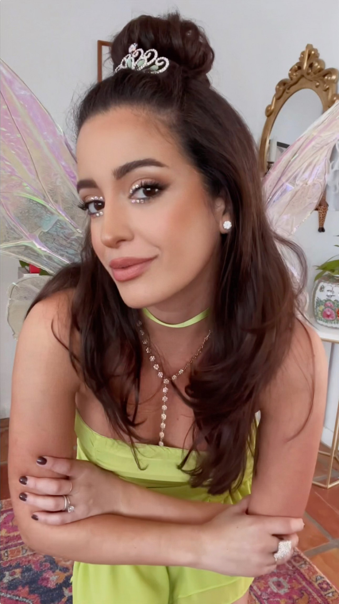 DIY Cellophane Fairy Wings | Tinkerbell Fairy Halloween Costume - Laura ...