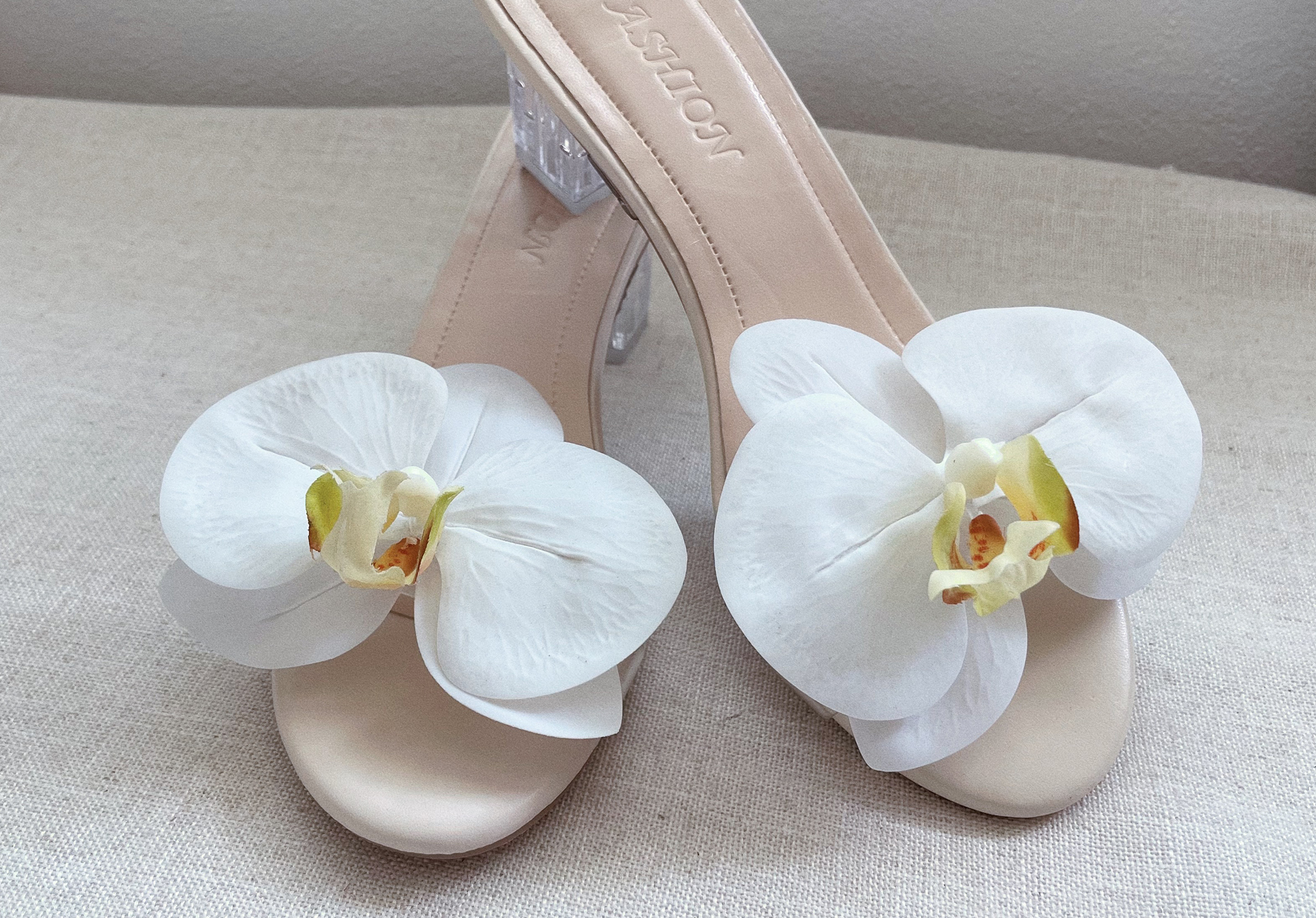 DIY Shoe Clips | Orchid Flower Heels - Laura Jade Prado