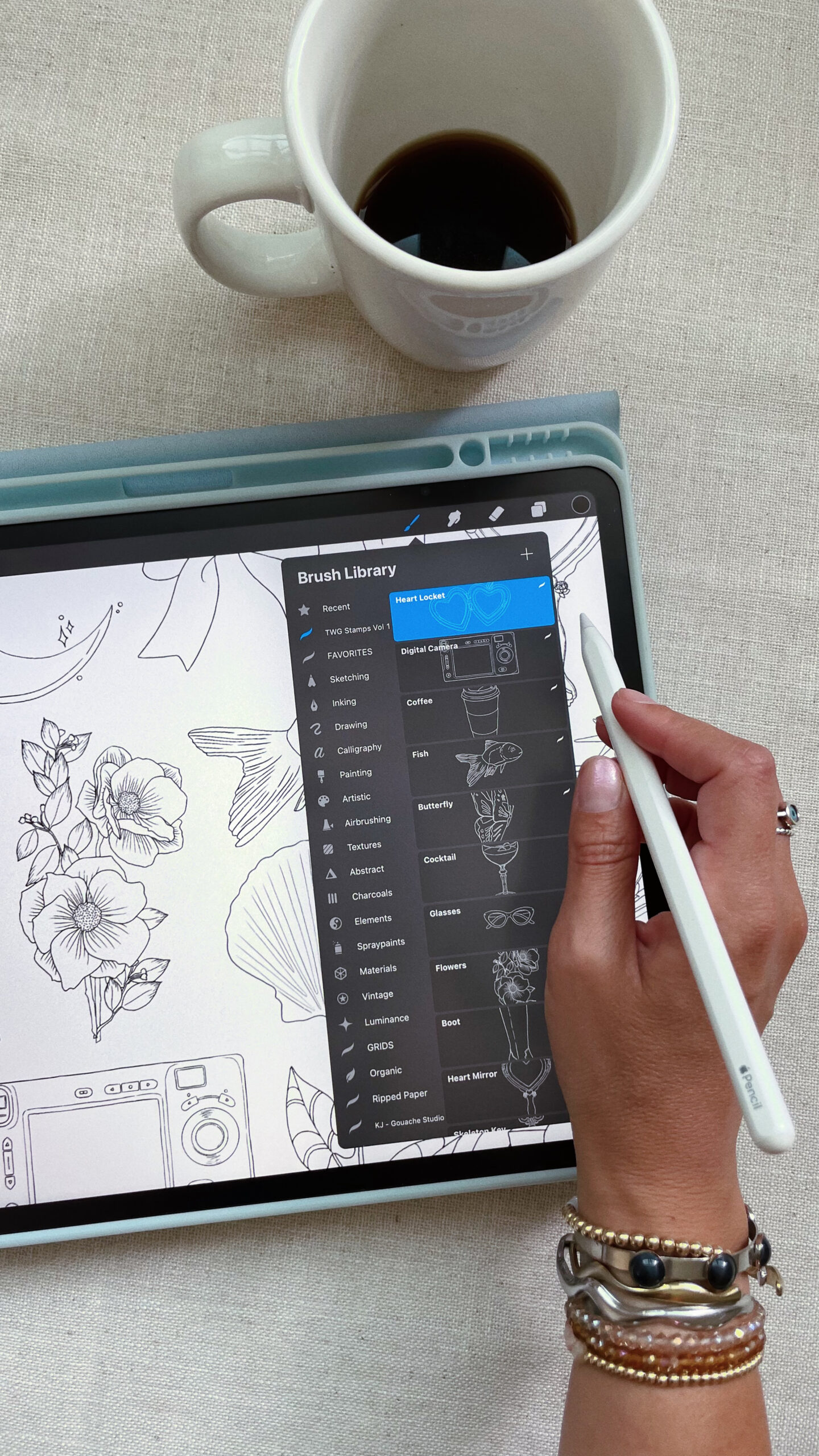 How To Use Procreate Stamp Brushes | For Digital Art & Coloring - Laura ...